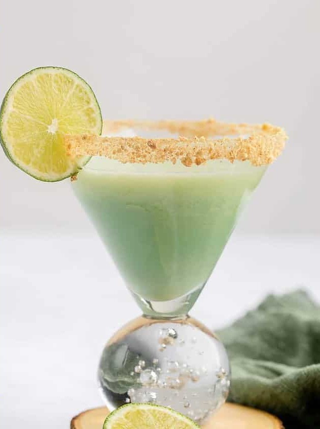 9 Refreshing Lime Liqueur Cocktails for Your Next Summer Soiree - Must ...