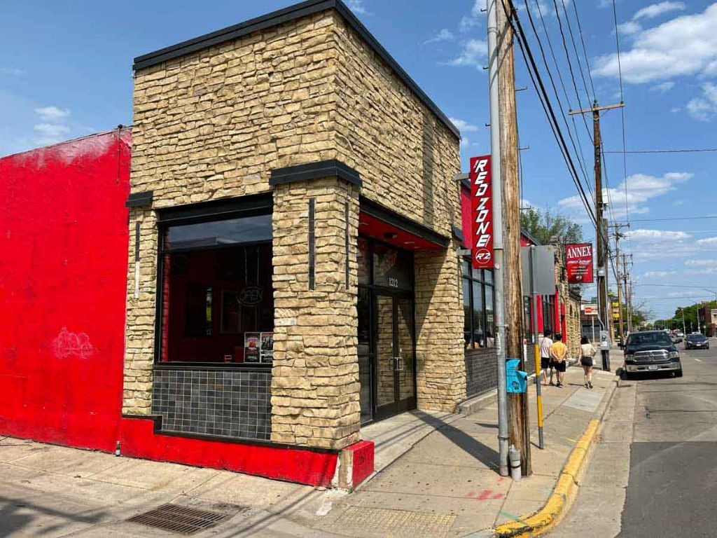 12 Best Sports Bars Restaurants in Madison, WI [2026 Updated] - Must ...